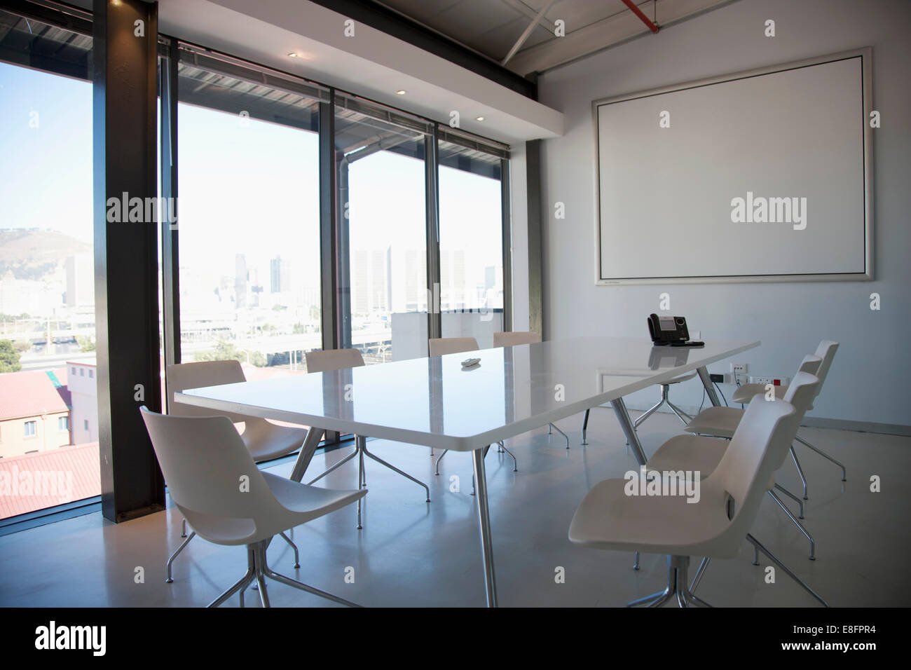 Contemporary empty conference room Stock Photo - Alamy