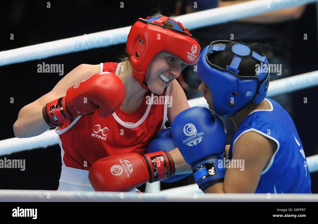 Michaela Walsh (NIR, red) and Pinki Rani (IND).Womens 48-51Kg. Boxing ...