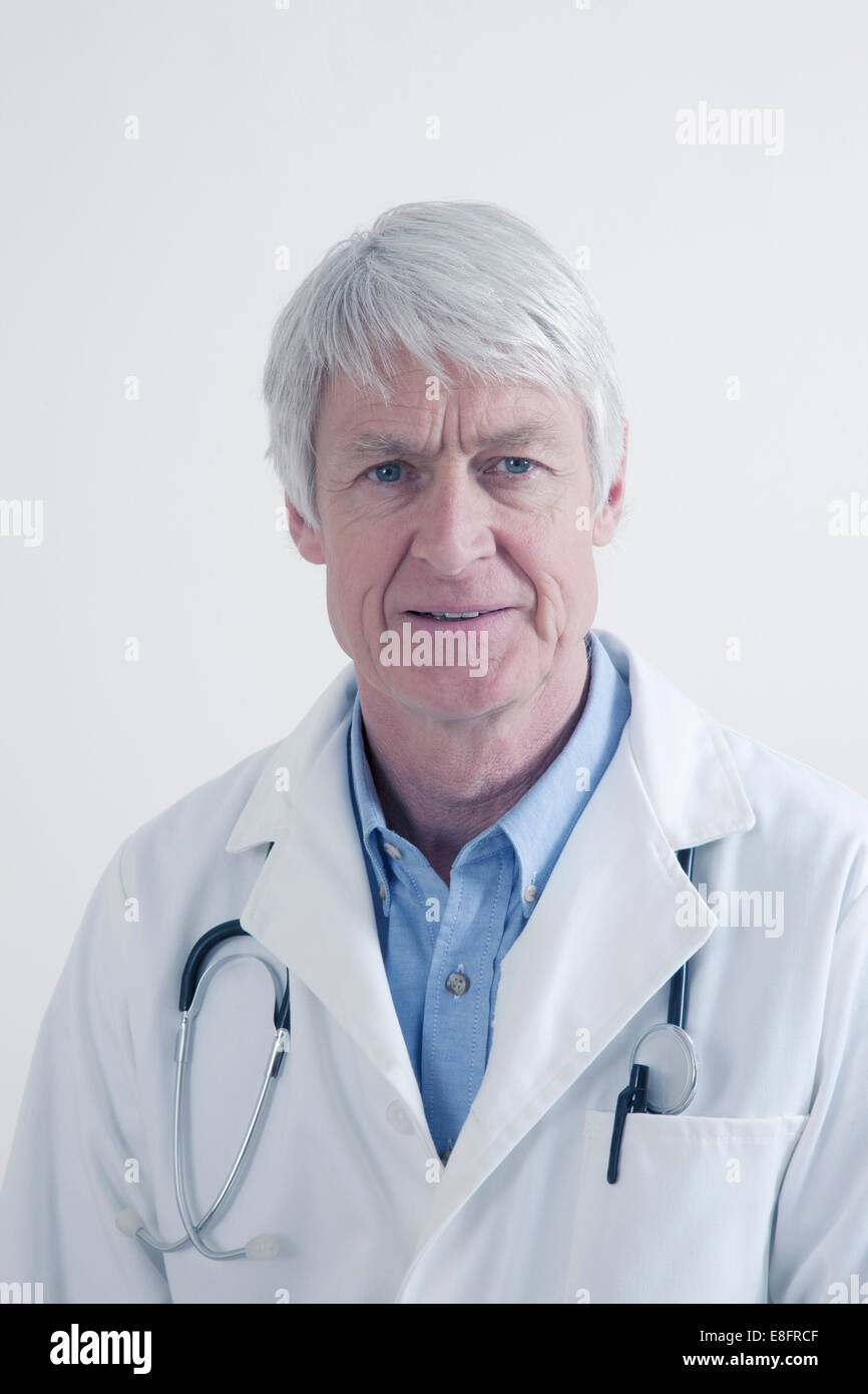 Portrait of doctor Stock Photo - Alamy