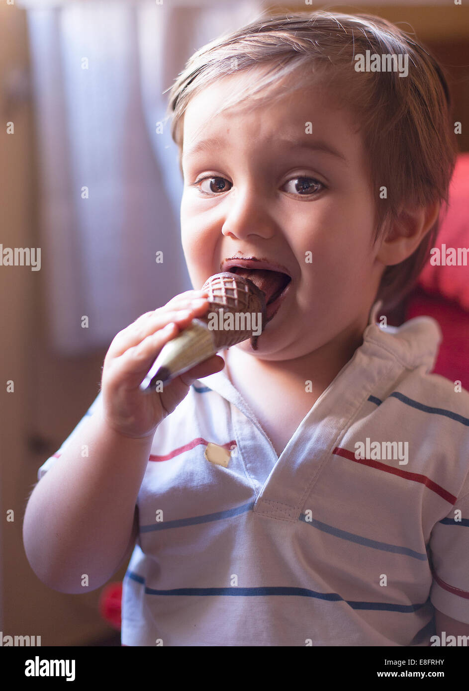 Boy with ice cream hi-res stock photography and images - Alamy