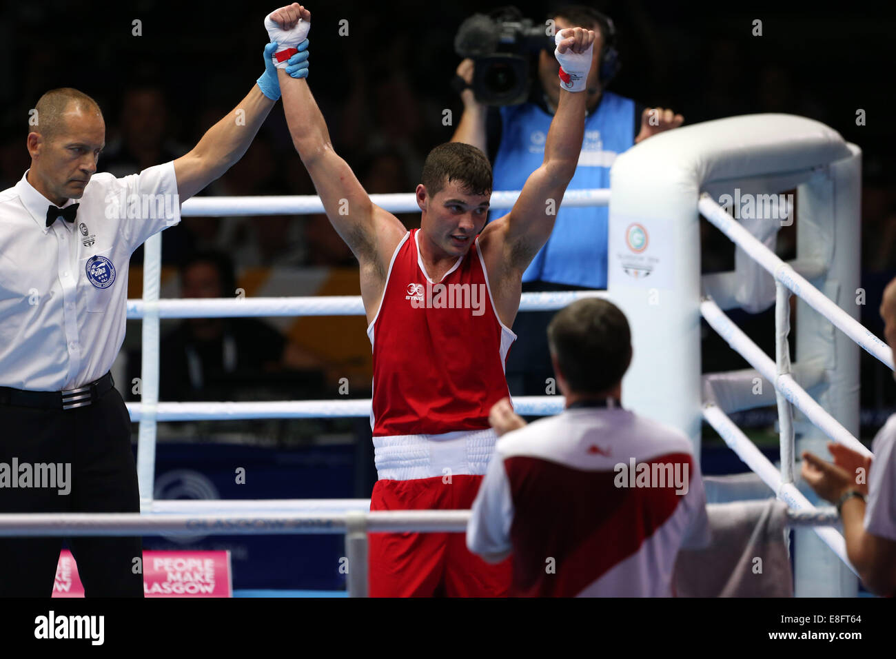 Scott boxing hi-res stock photography and images - Alamy