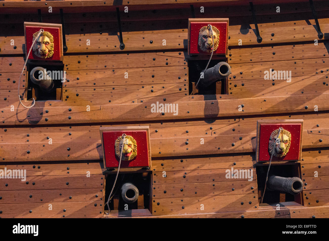 Gunnery hi-res stock photography and images - Alamy