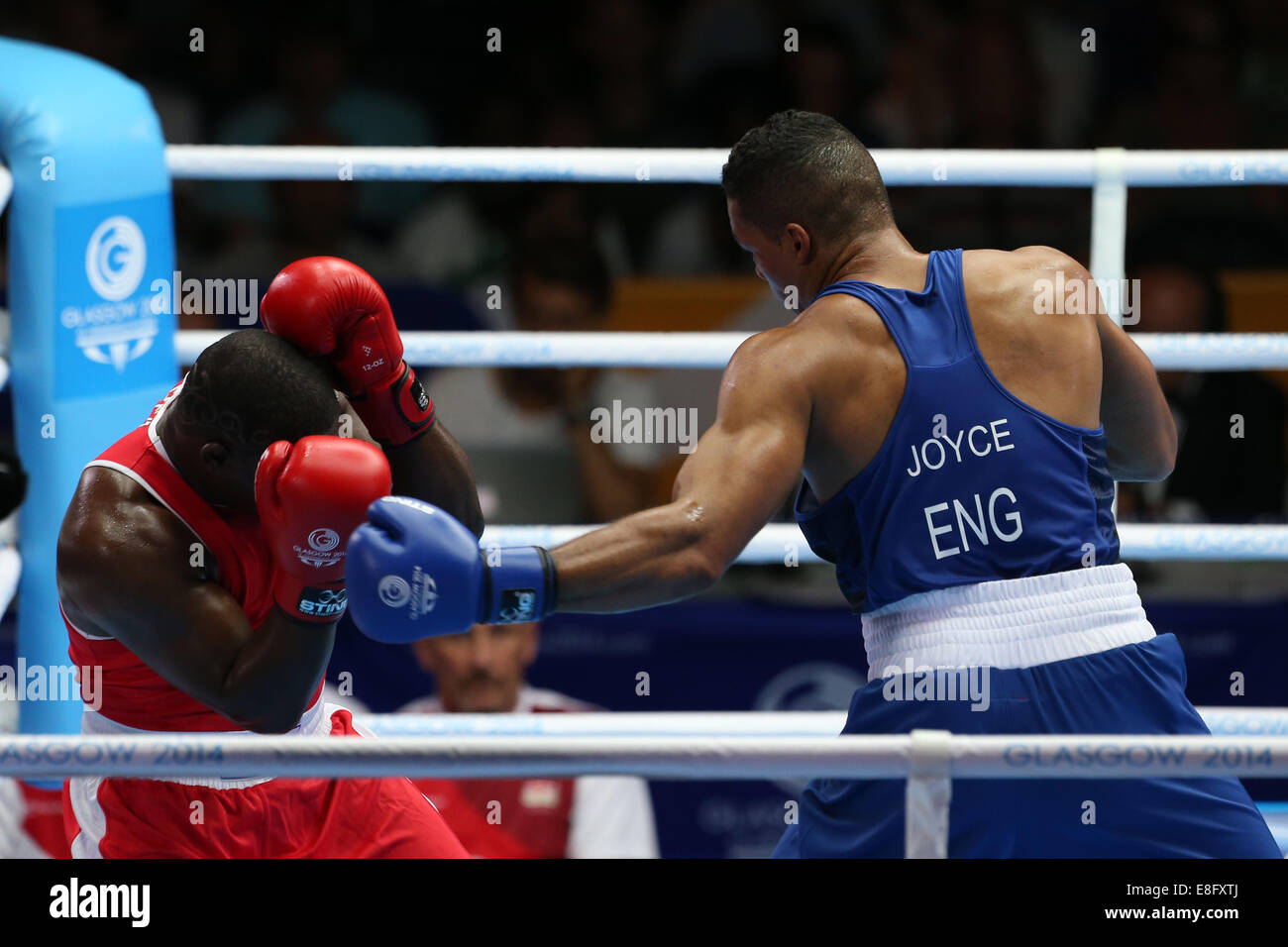 Joseph Joyce (ENG) (Blue) beats Keddy Agnes (SEY) (Red) - Boxing Super ...