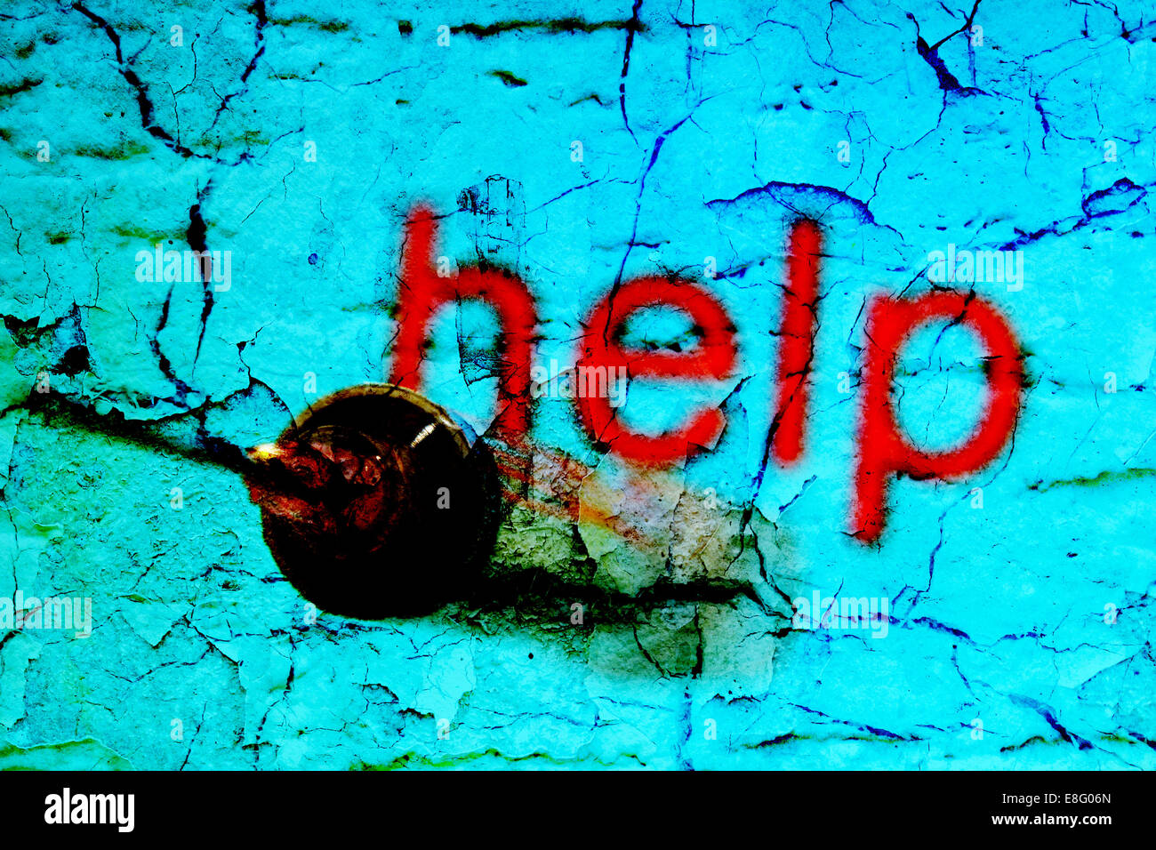 Syringe and help text Stock Photo - Alamy