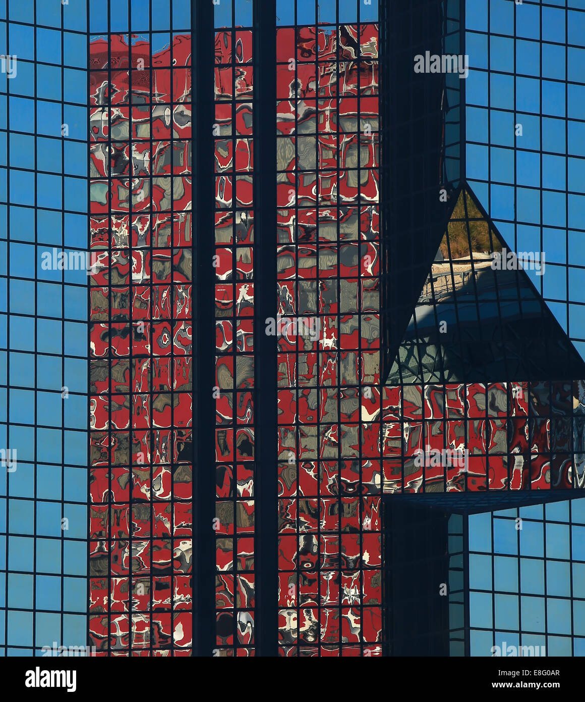 Reflections building in windows hi-res stock photography and images - Alamy