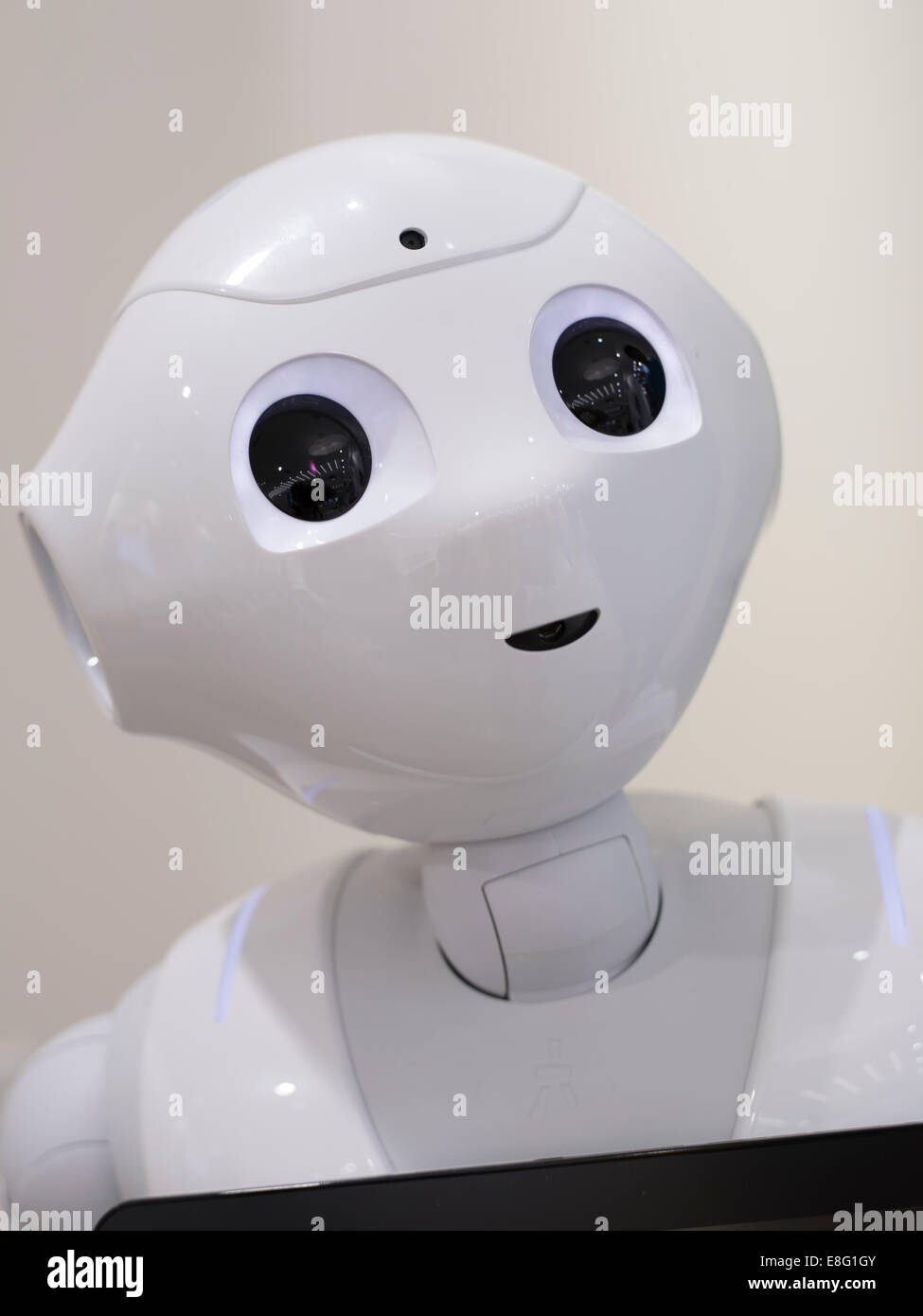 Pepper robot hi-res stock photography and images - Alamy