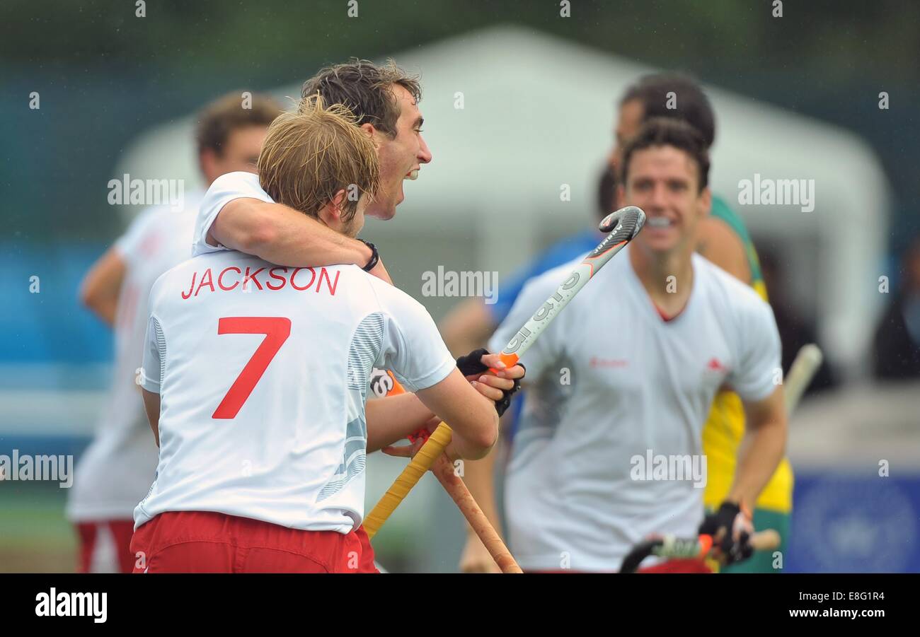 David Condon (ENG, left) celebrates with Ashley Jackson (ENG, 7) as ...