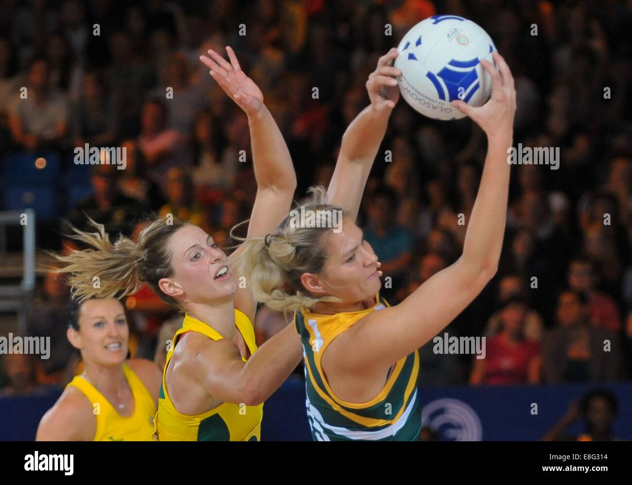 Lenize potgieter rsa catches as she is challenged by hi-res stock ...