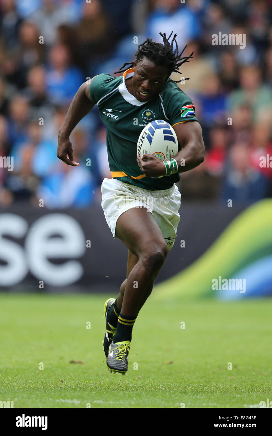 Seabelo Senatla (RSA) in action. South Africa v Scotland. - Rugby ...