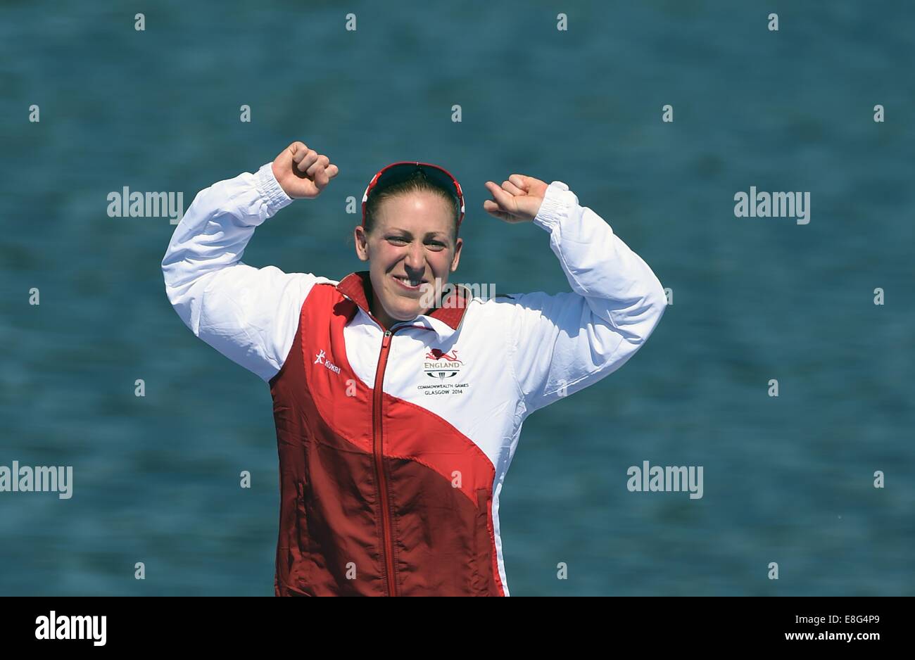 Jodie Stimpson (ENG) celebrates winning the gold medal in the Women's ...