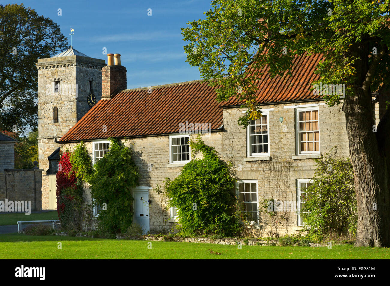 Hovingham village in North Yorkshire, England Stock Photo - Alamy