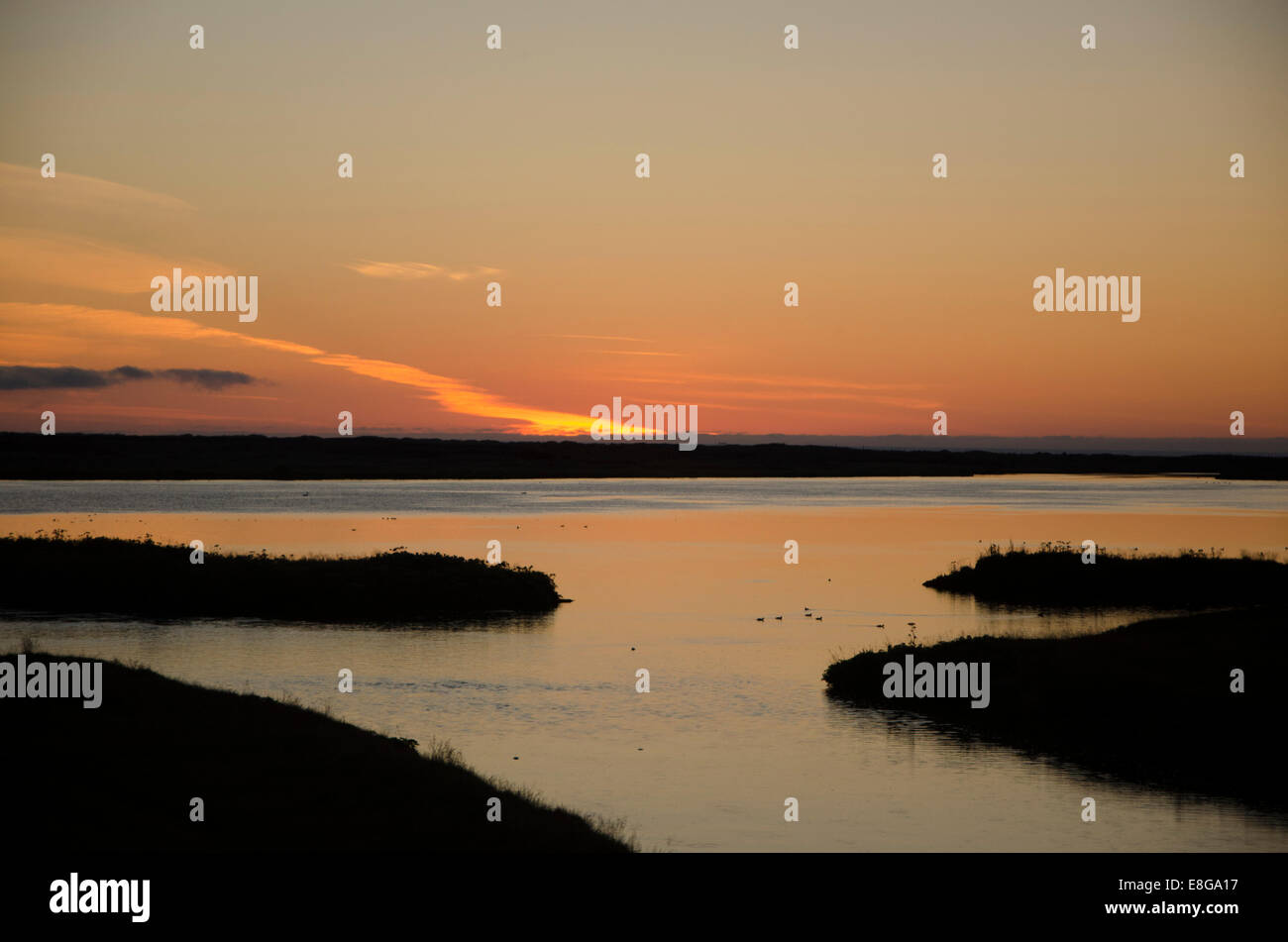 Icelandic sunset hi-res stock photography and images - Alamy