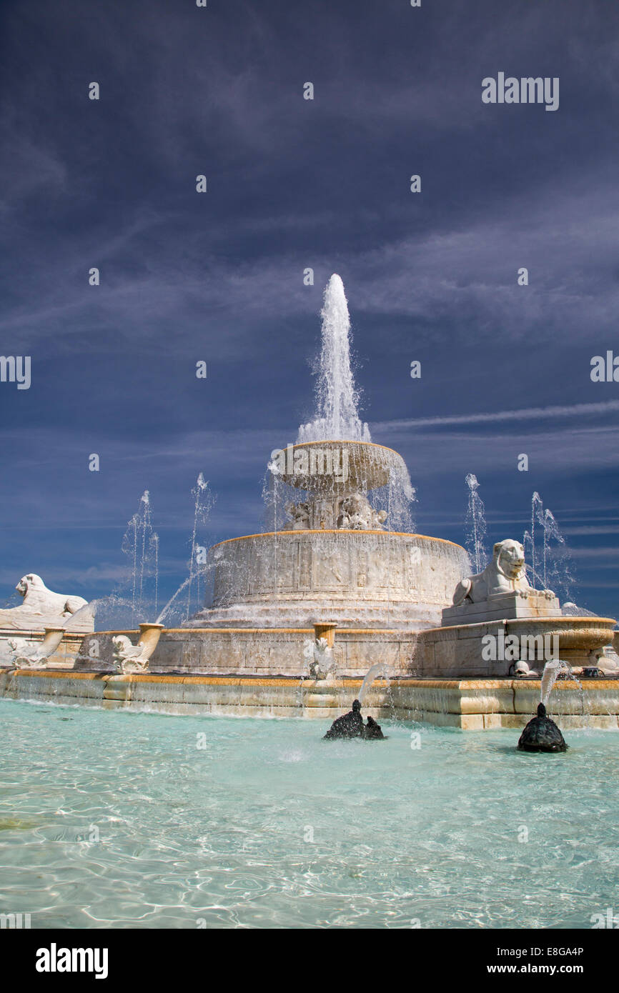 Detroit, Michigan - The James Scott Memorial Fountain on Belle Isle ...