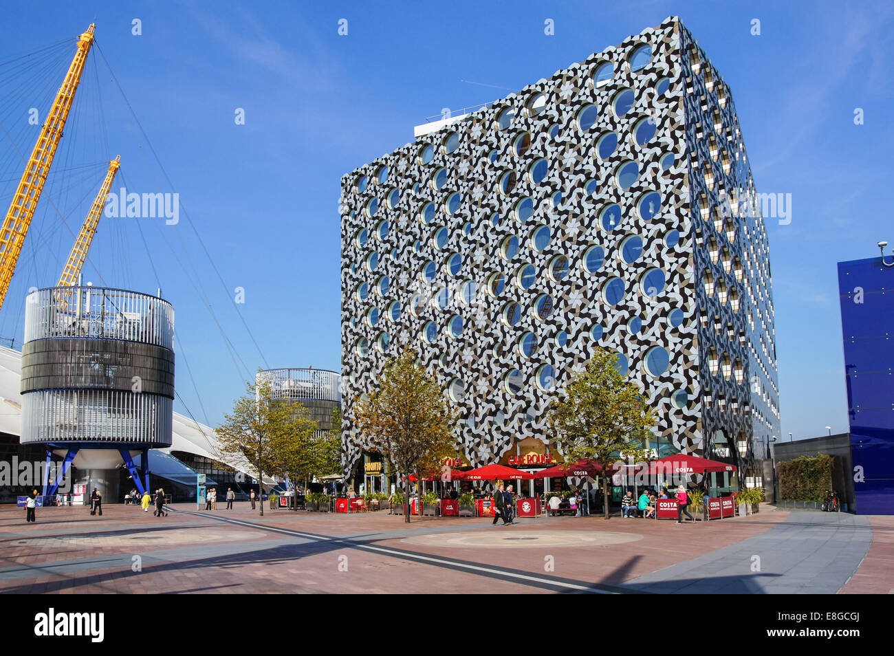 Ravensbourne University London building in North Greenwich, London ...