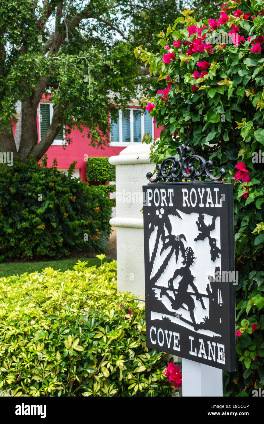 Naples Florida,Port Royal,Cove Lane,sign,logo,residential,area,visitors ...
