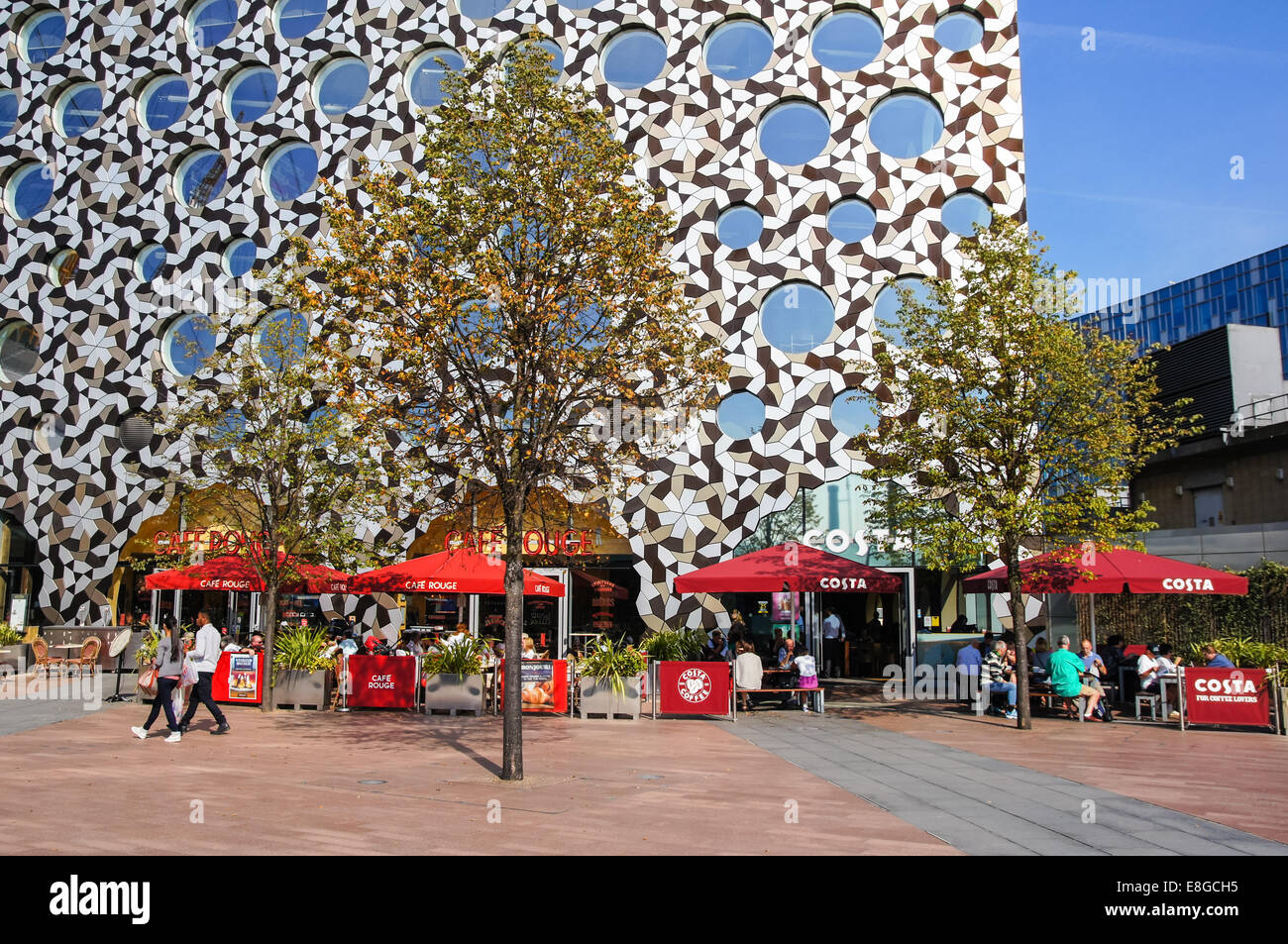 Ravensbourne University London building in North Greenwich, London ...
