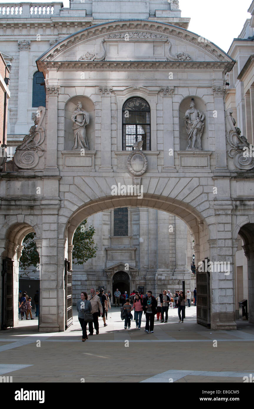 Temple Bar Gate from Paternoster Square, London, UK Stock Photo - Alamy