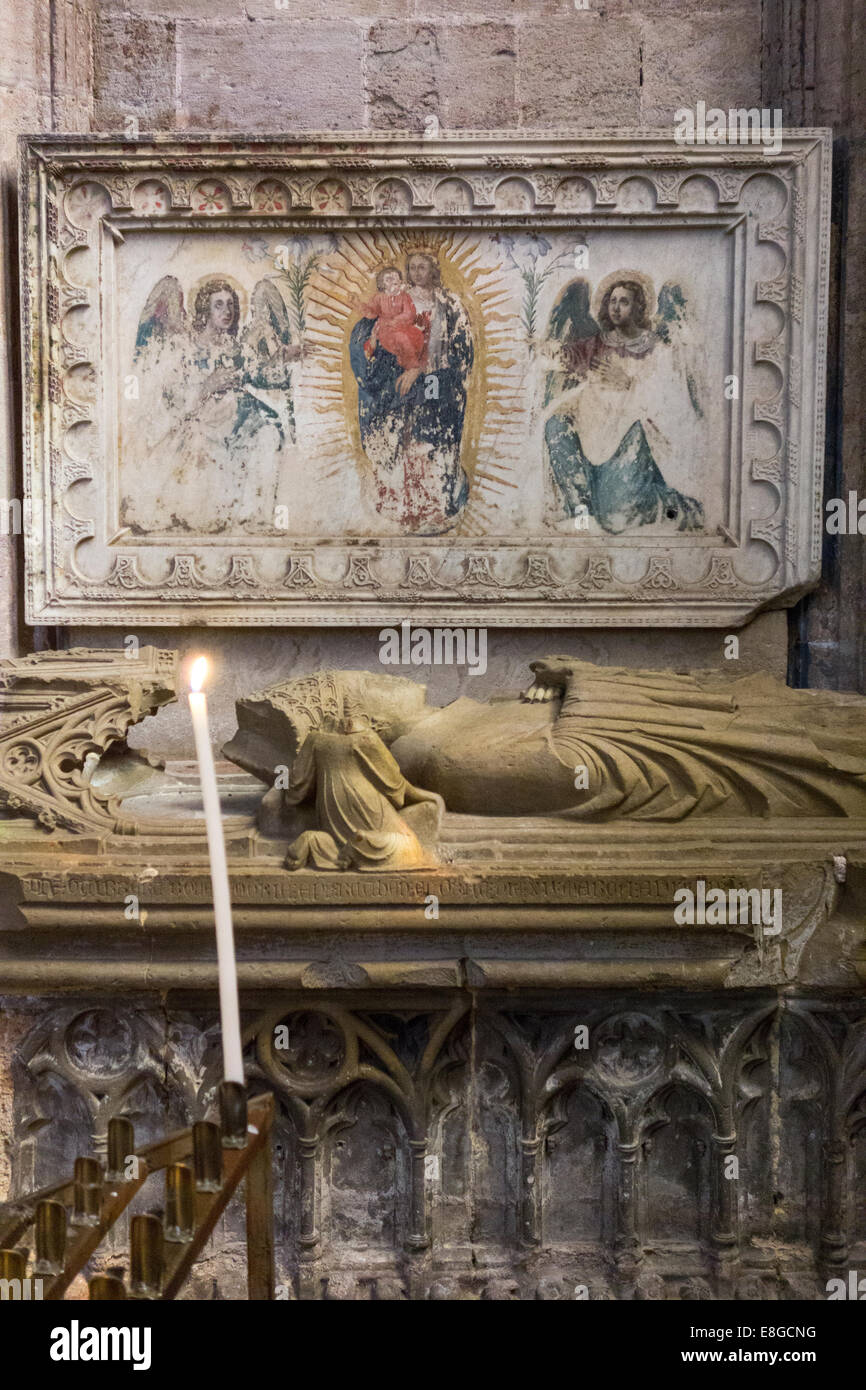 Altar Tomb High Resolution Stock Photography and Images - Alamy