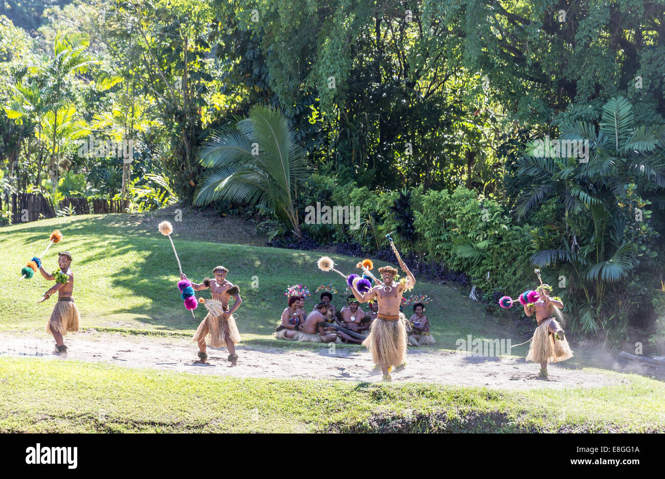 Fiji traditional dress hi-res stock photography and images - Alamy