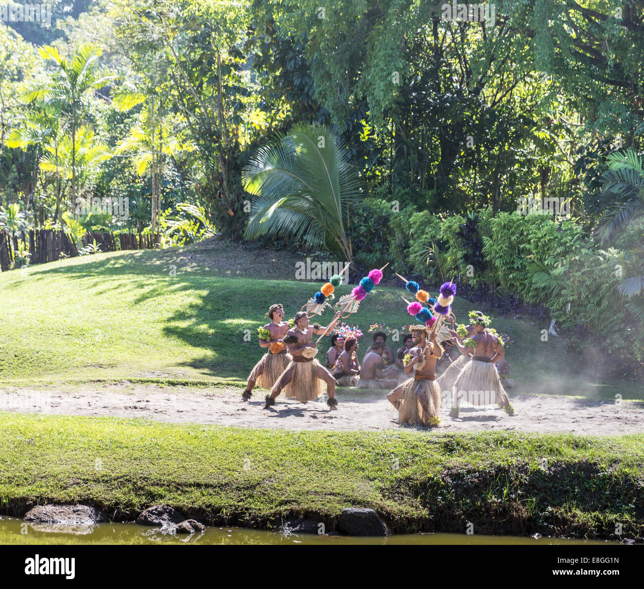 Fiji traditional dress hi-res stock photography and images - Alamy