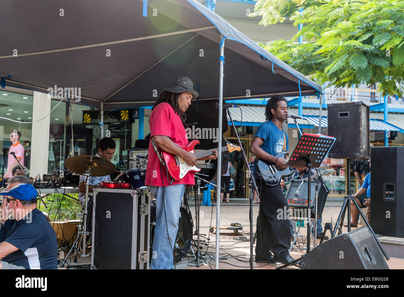 Fiji music band hi-res stock photography and images - Alamy