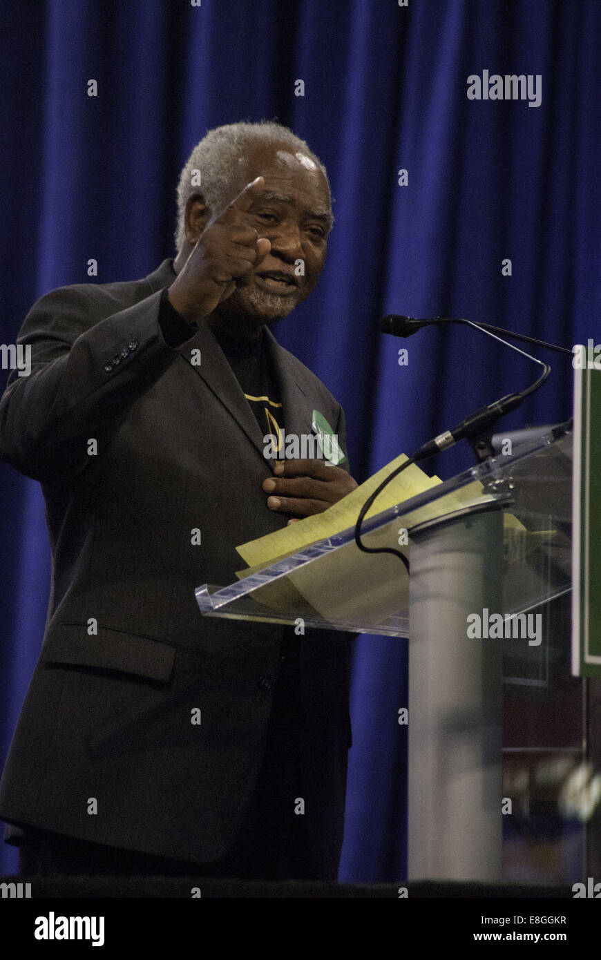 Danny davis congressman hi-res stock photography and images - Alamy