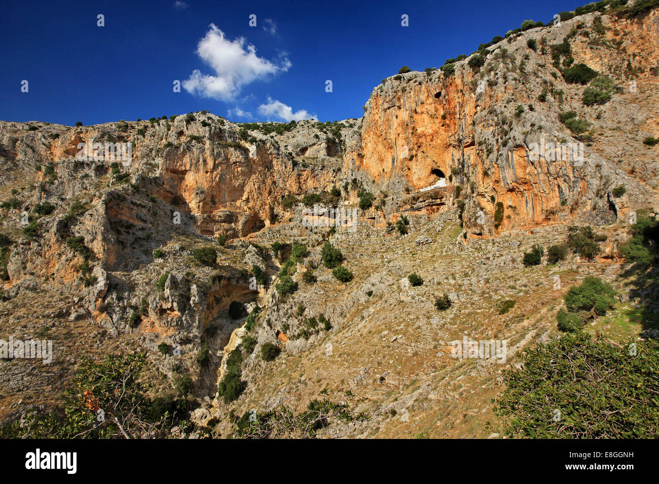 Cavemonasteries hi-res stock photography and images - Alamy