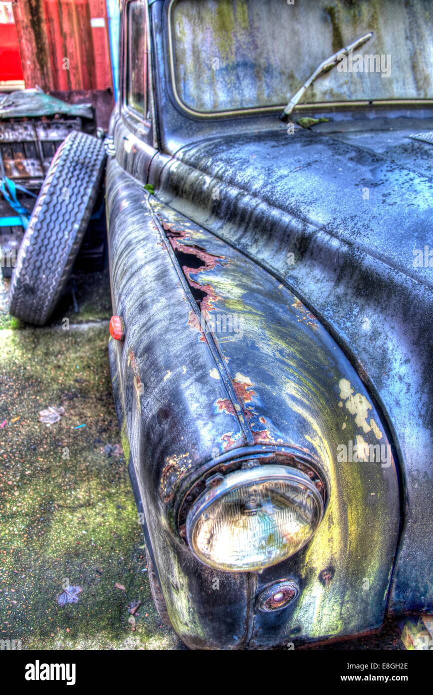 Dumped taxi hi-res stock photography and images - Alamy