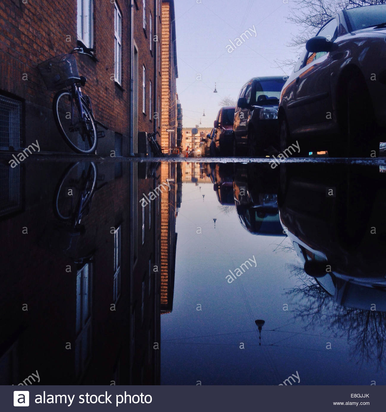 Puddle Reflection Stock Photos & Puddle Reflection Stock Images - Alamy
