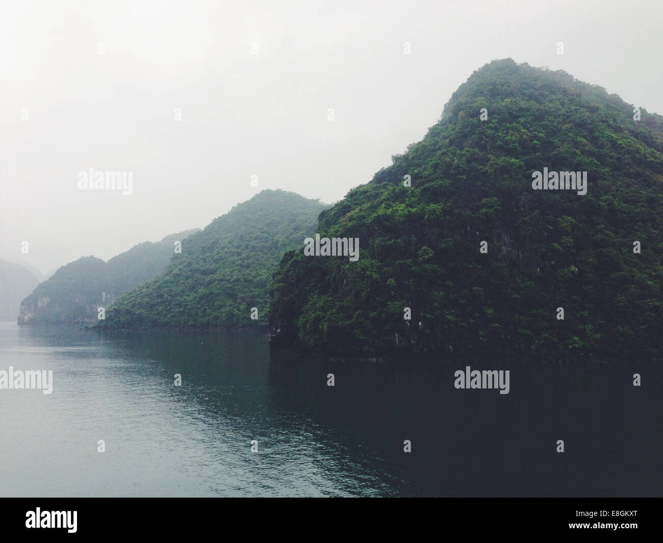 Limestone islands hi-res stock photography and images - Alamy