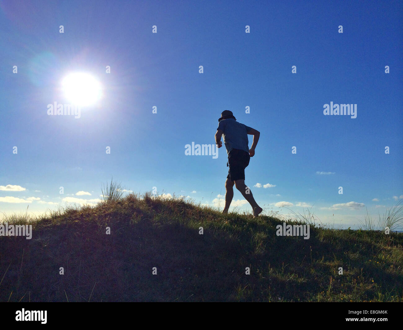 Man running hi-res stock photography and images - Alamy