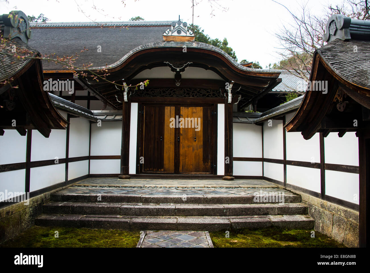 Japan temple photography hi-res stock photography and images - Alamy