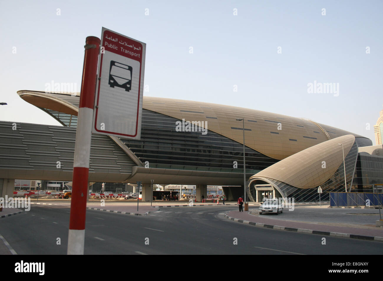 Dubai bus stop hi-res stock photography and images - Alamy