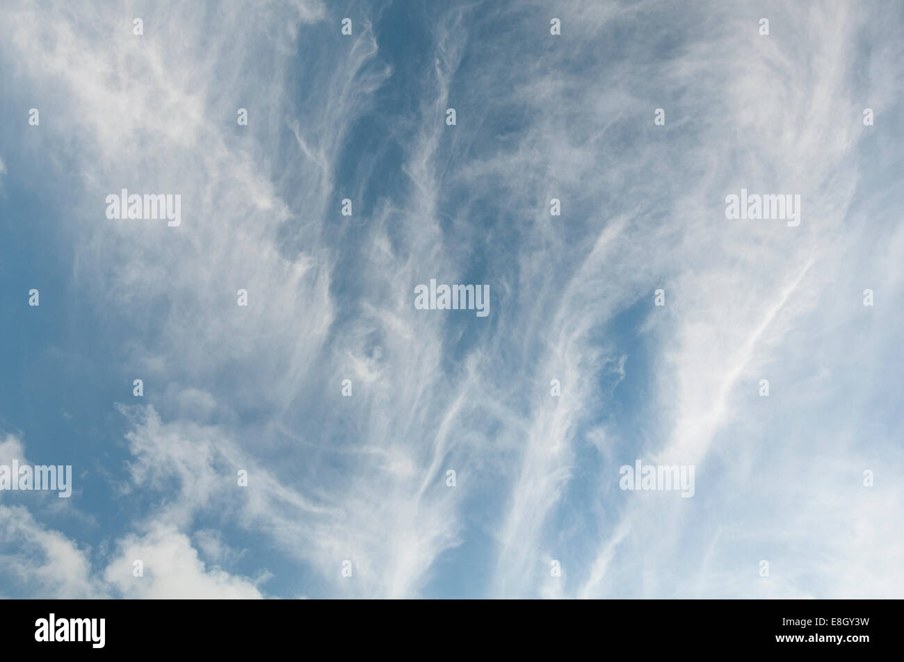 Cirrus cloud formation hi-res stock photography and images - Alamy