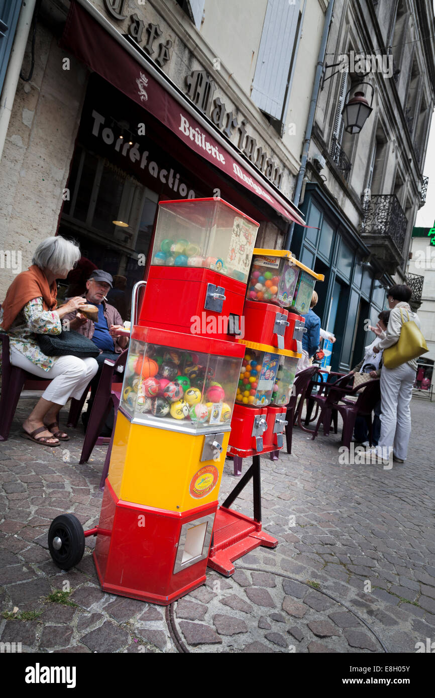 Coin operated toy vending machines in Cognac France Stock Photo - Alamy