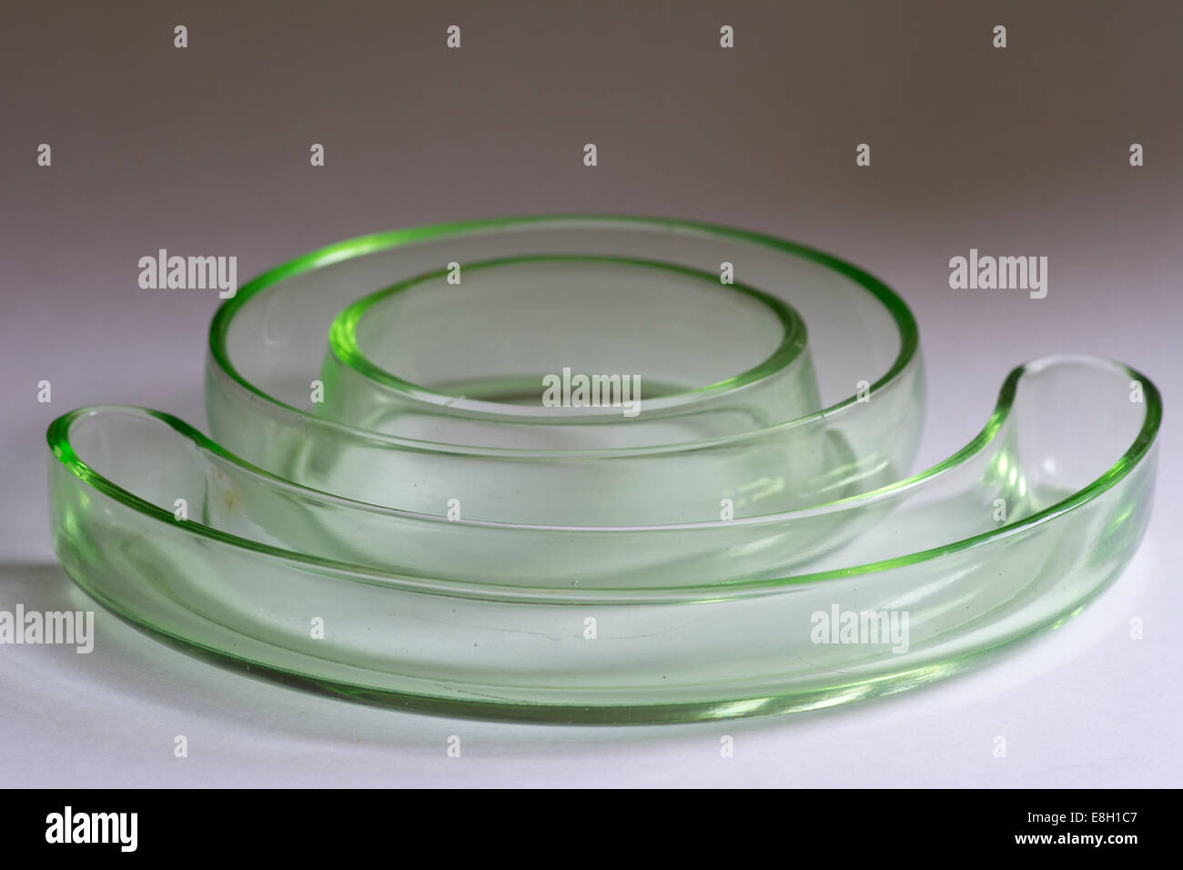 Bagley green glass flower posy ring Stock Photo - Alamy