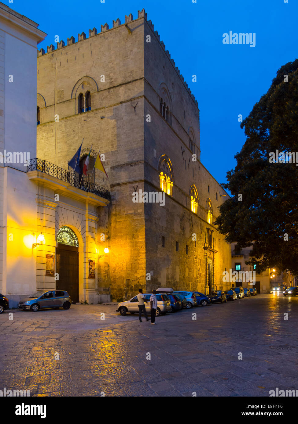 Palazzo chiaramonte palermo hi-res stock photography and images - Alamy