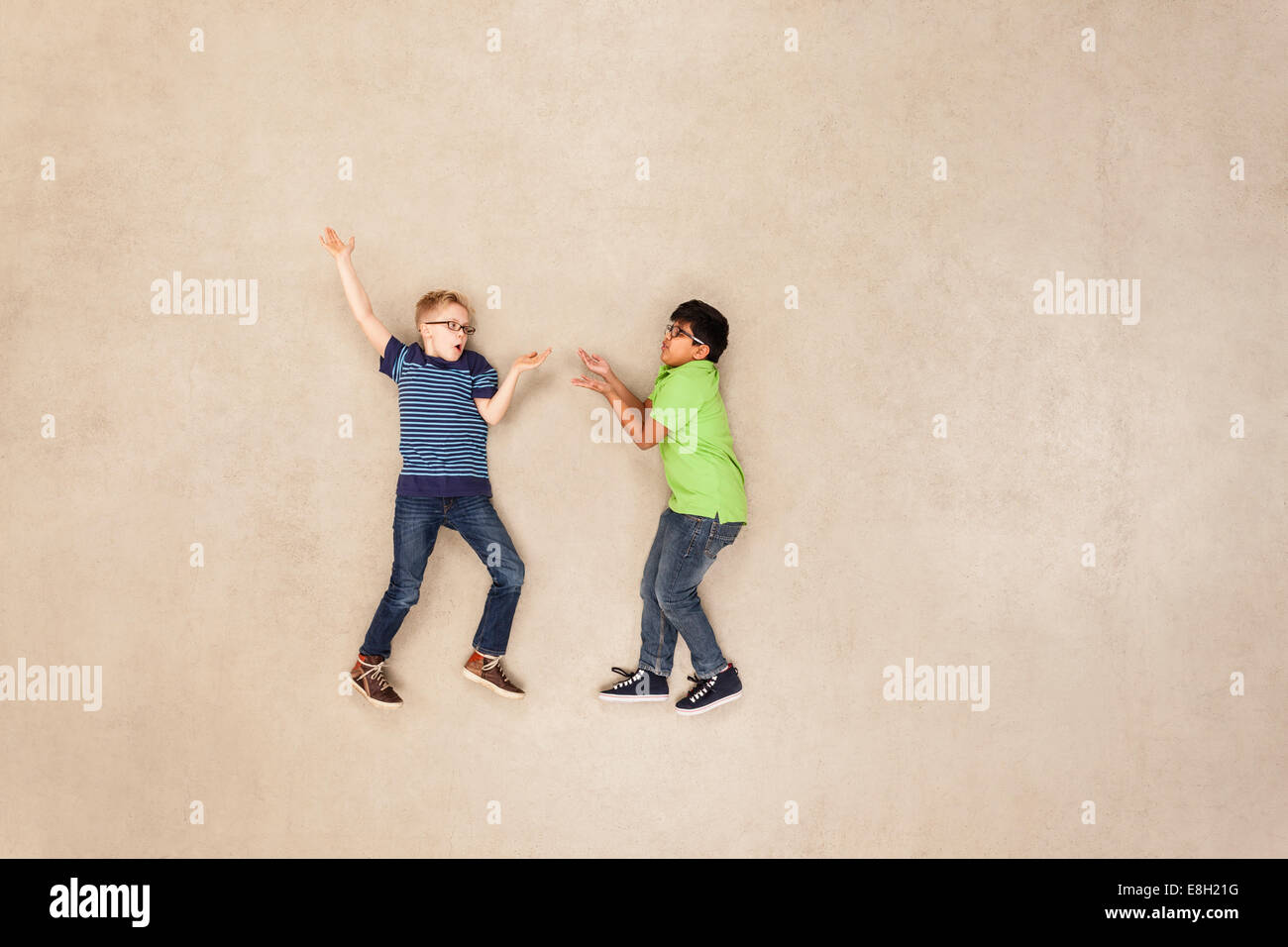 Boys arguing hi-res stock photography and images - Alamy