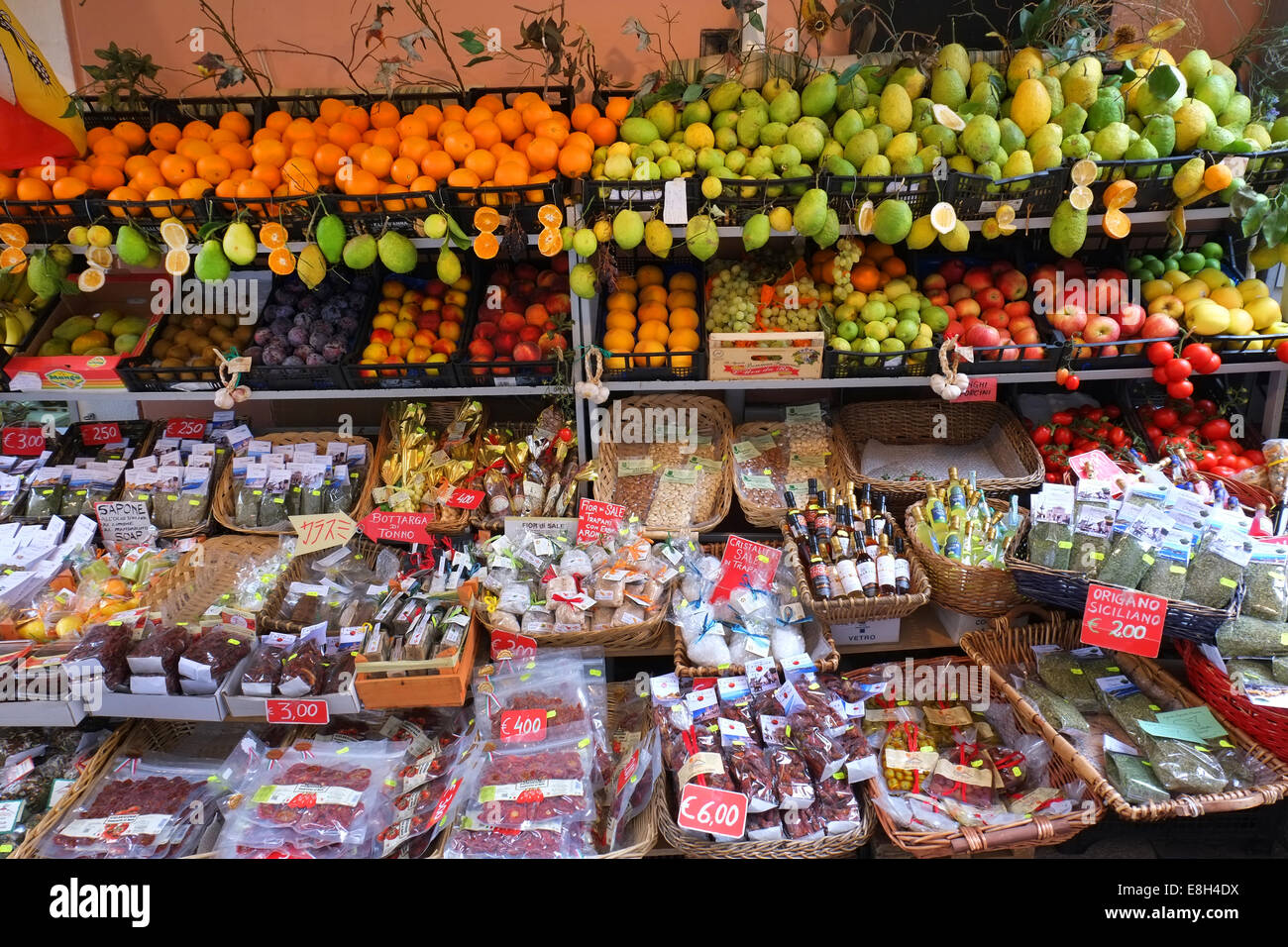 Taormina sicily hi-res stock photography and images - Alamy