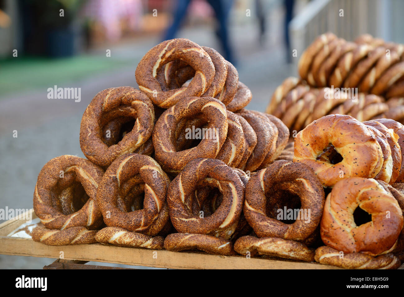 Turkey, Istanbul, Simit, Sesame kringles Stock Photo - Alamy