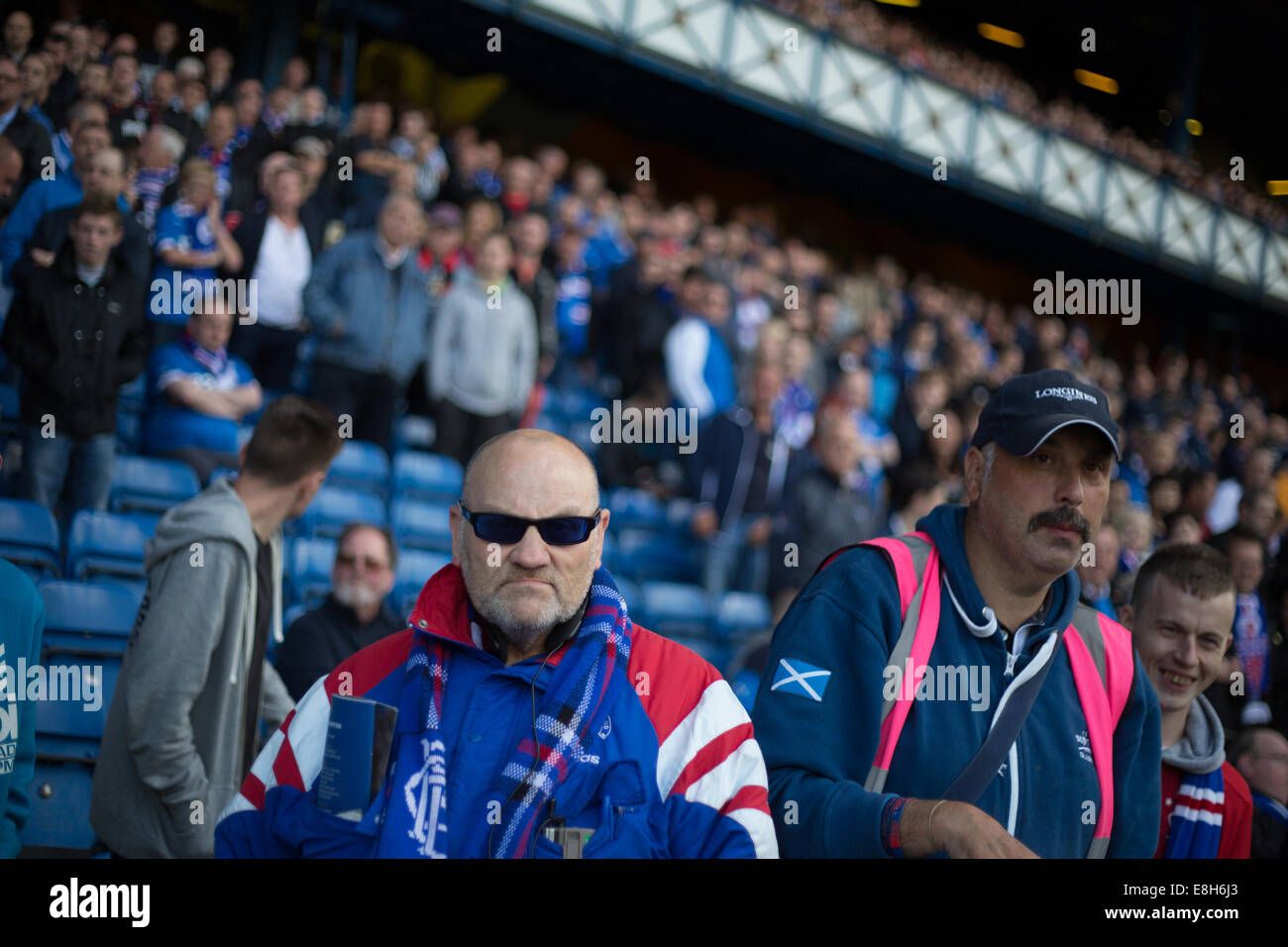 Rangers fc fans hi-res stock photography and images - Alamy