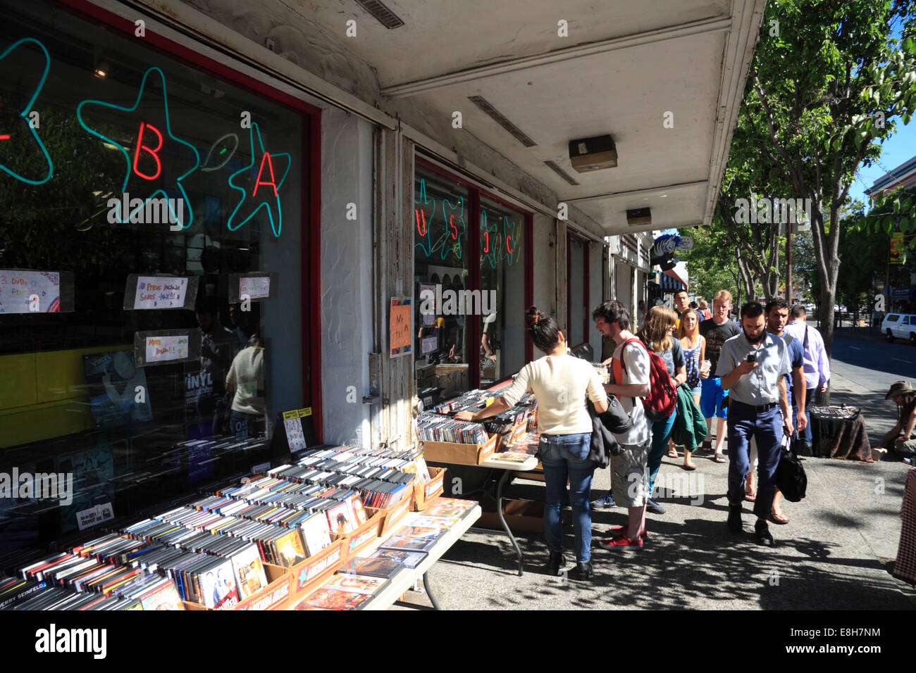 Cd Shop High Resolution Stock Photography and Images - Alamy