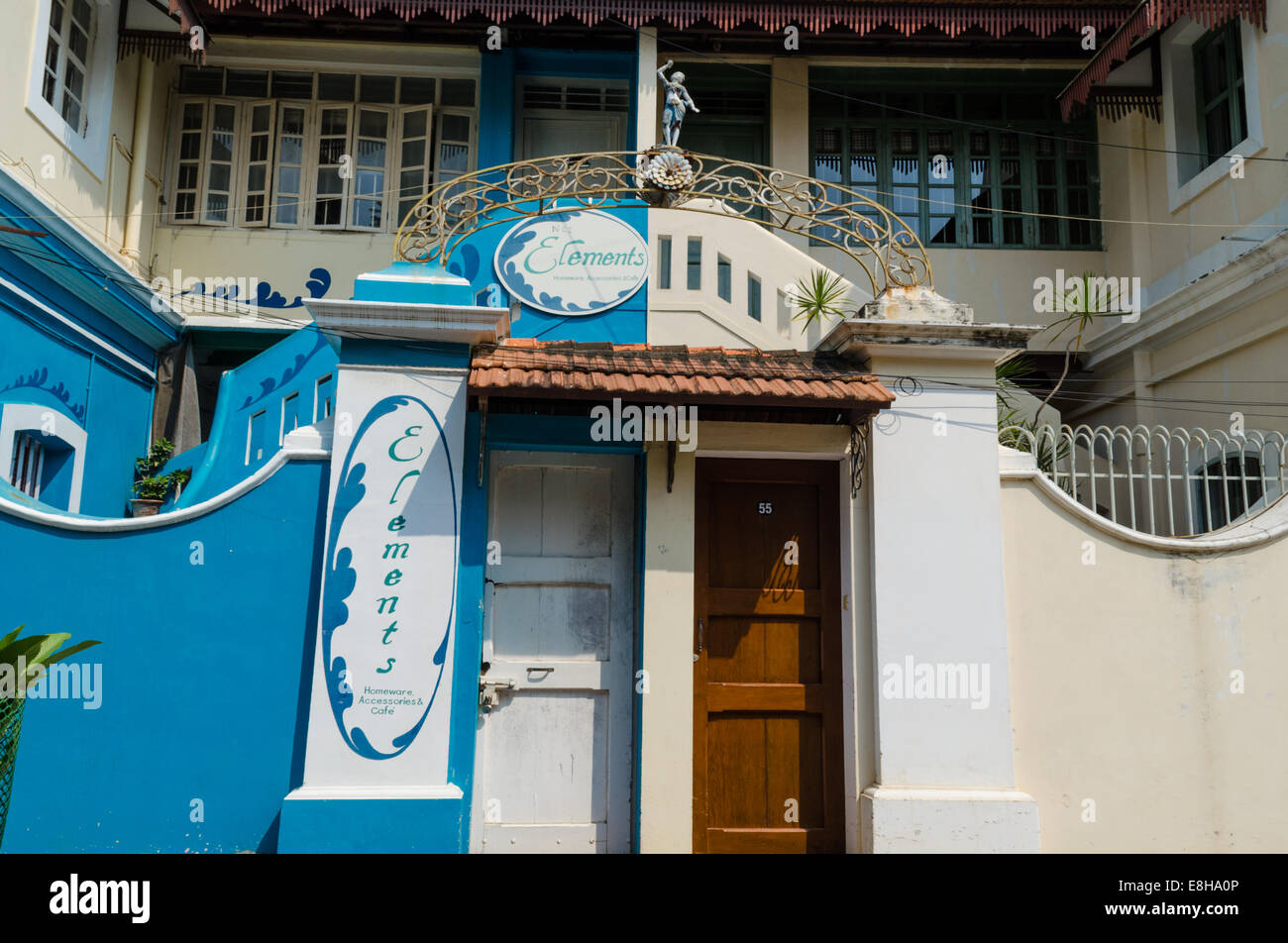 Pondicherry heritage buildings hi-res stock photography and images - Alamy