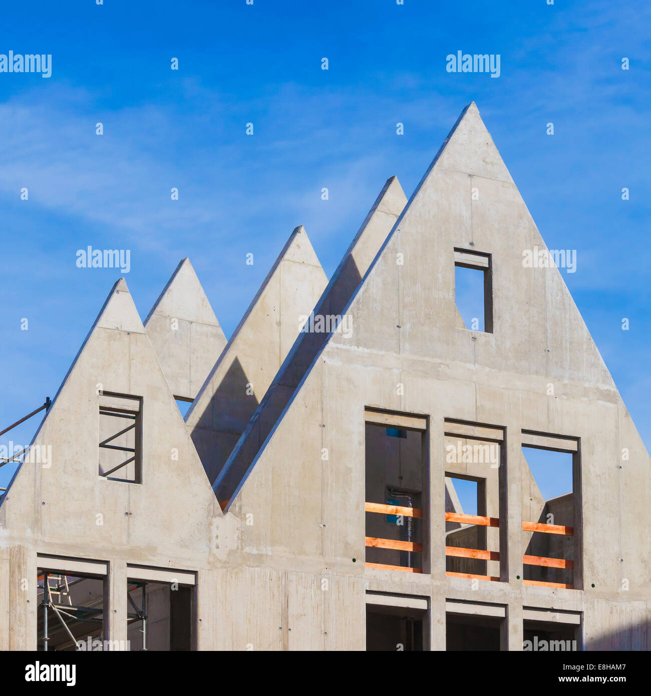 Concrete shell hi-res stock photography and images - Alamy