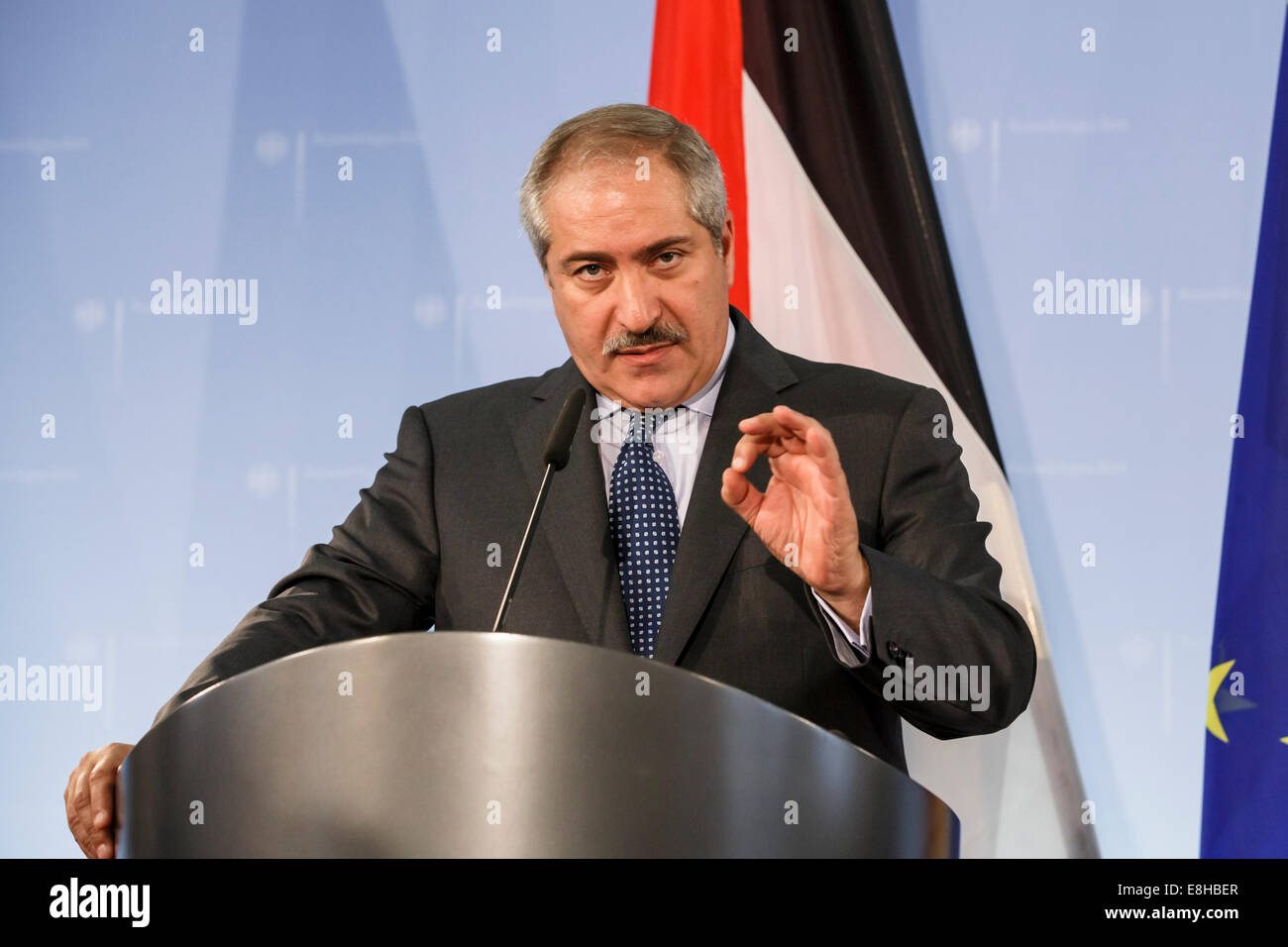 Jordanian minister of foreign affair hi-res stock photography and ...