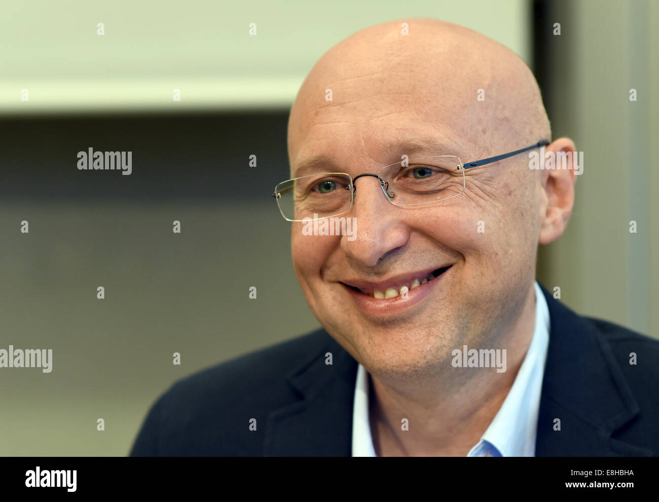 Goettingen, Germany. 8th Oct, 2014. Nobel Laureate in Chemistry Stefan ...