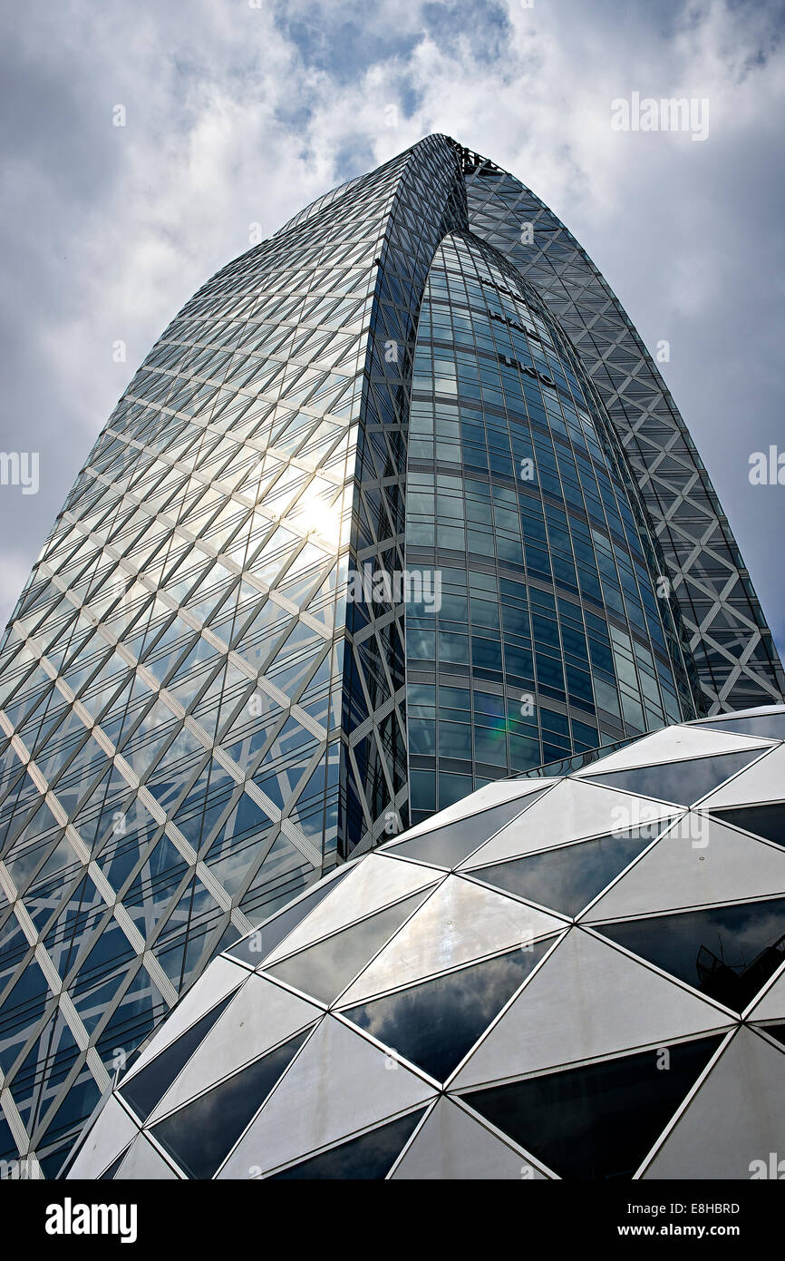 Japan, Honshu island, Kanto, Tokyo, Cocoon building at Shinjuku ...