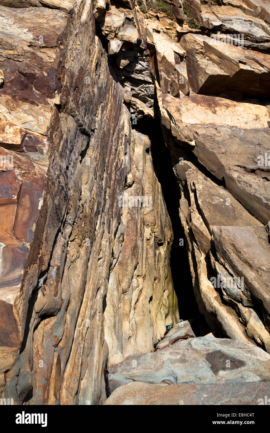 Stones shards hi-res stock photography and images - Alamy