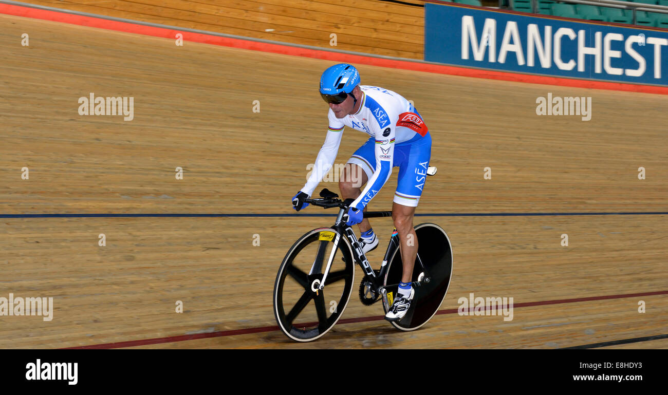 Manchester, UK. 8th October, 2014. A competitor in action in the 2,000m ...