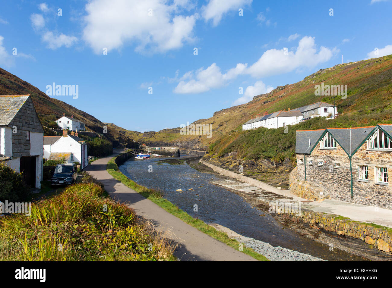 Boscastle river North Cornwall on a beautiful sunny blue sky day ...